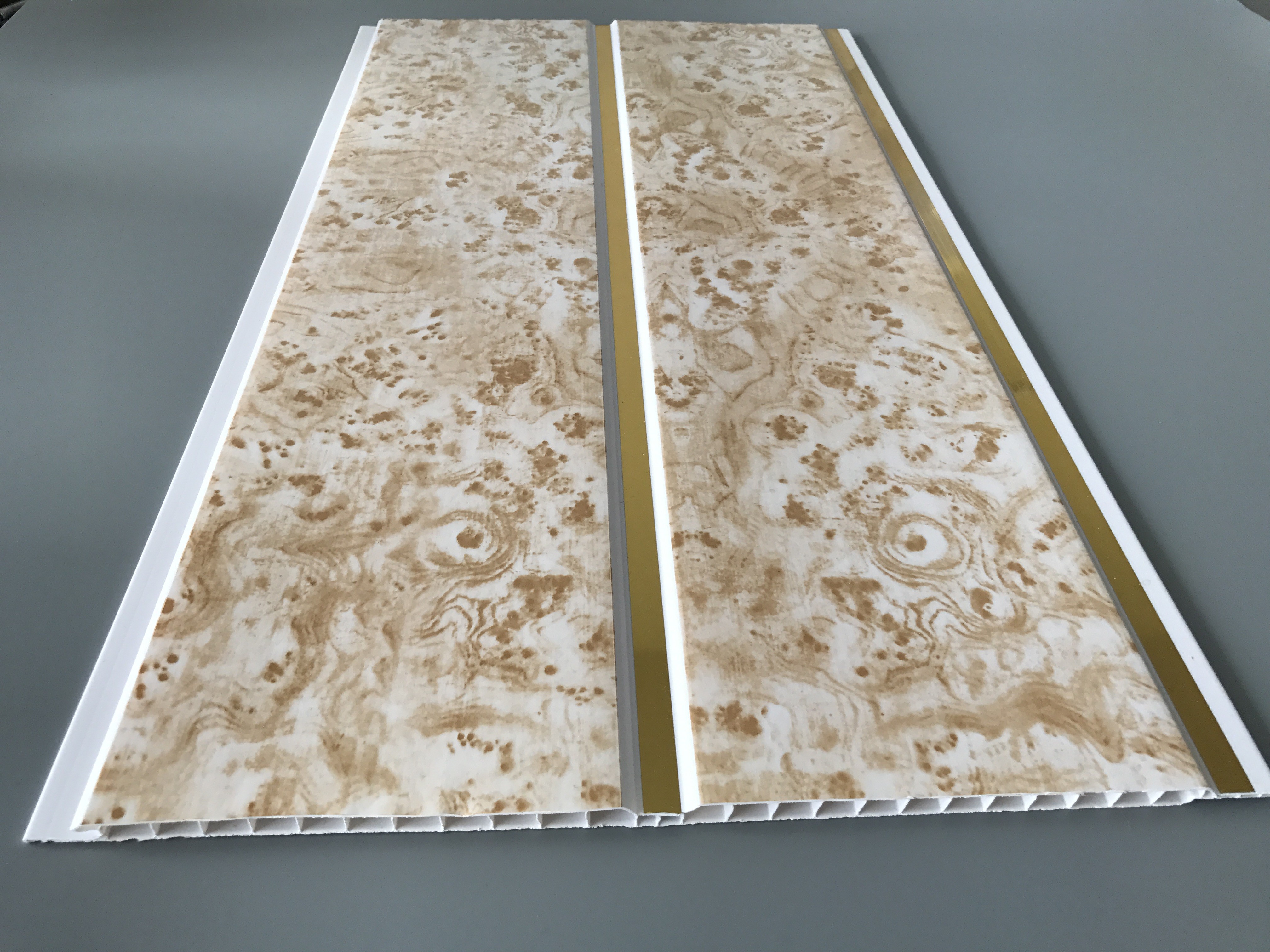 Spessore dei pannelli di parete del bagno del rivestimento del PVC 7mm